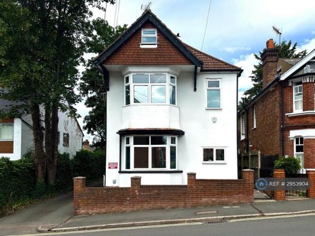 House at Upton Avenue, St Albans
