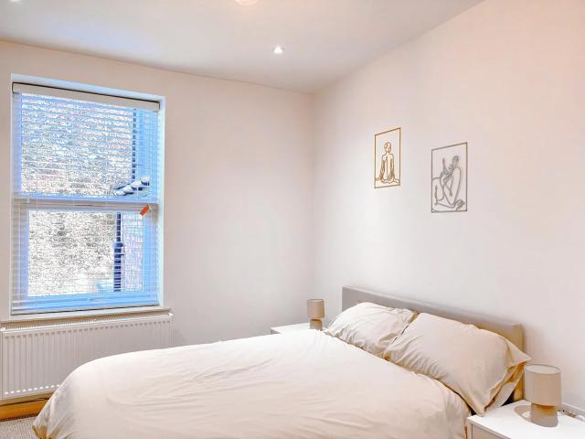 Room at Uttoxeter Old Road, Derby