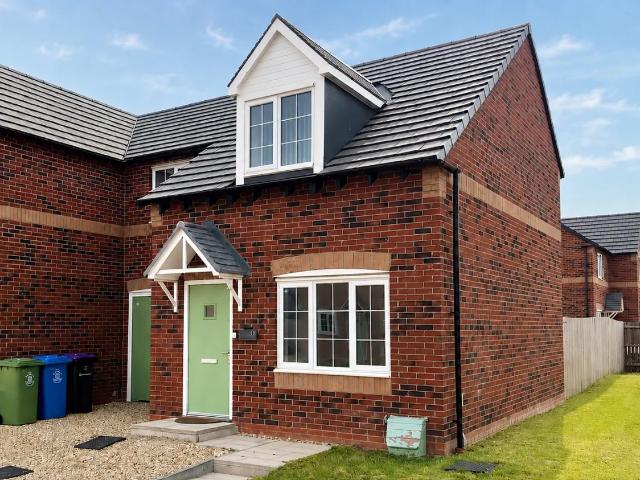 House at Valentine Close, Witham Town