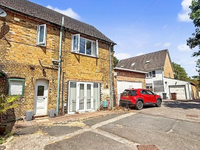 House at Vicarage Road, Halling