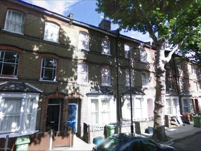 House at Walcorde Avenue, Greater London