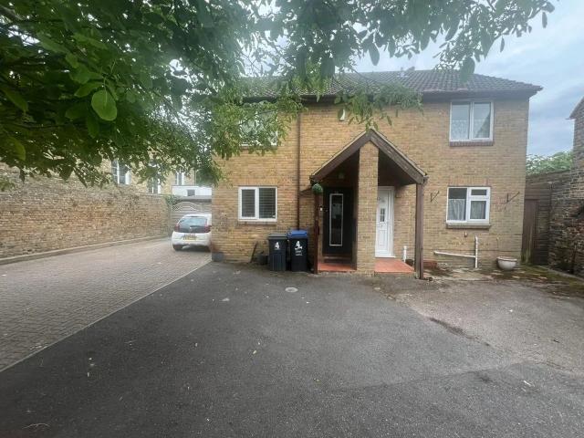 House at Walnut Tree Close, Thanet