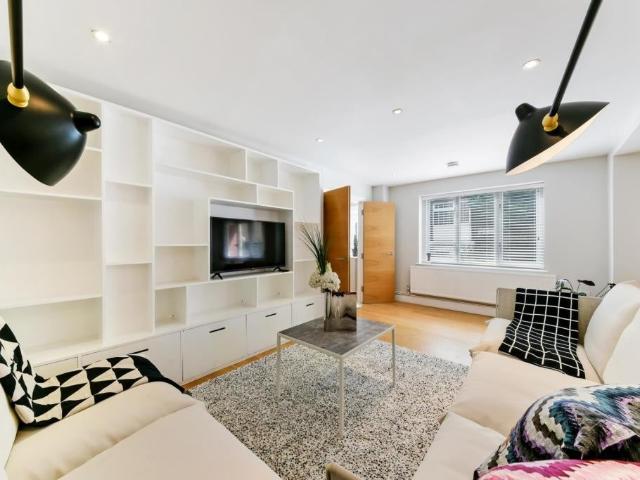 House at Warren Mews, Greater London