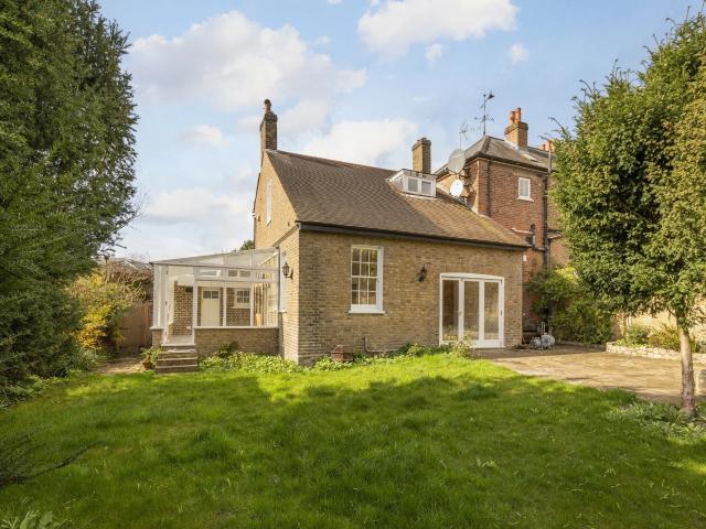 House at Warren Rise, London