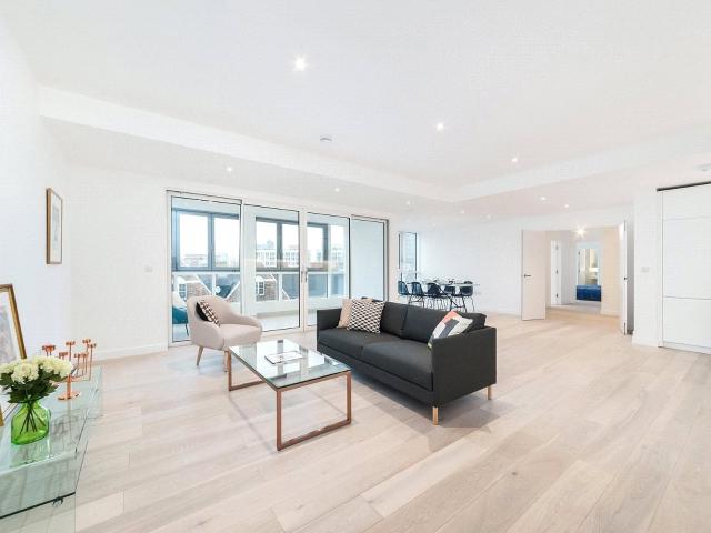 Apartment at Waterloo Road, Greater London