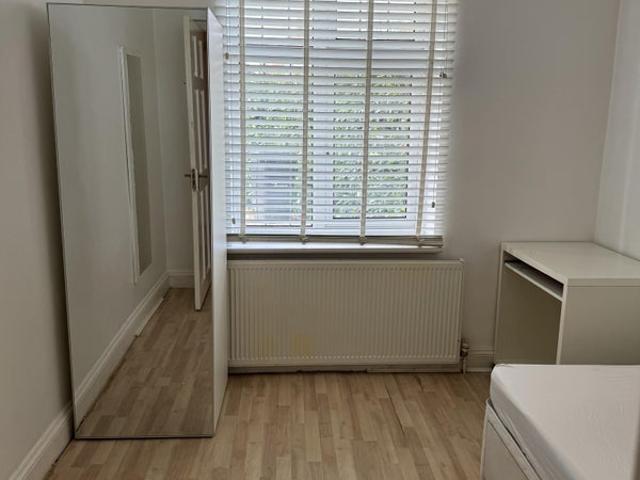 House at Waverley Avenue, Greater London