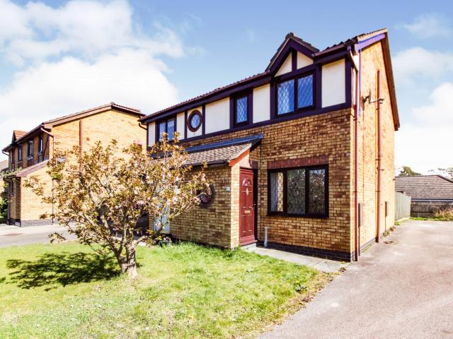 House at Wentworth Drive, Londonthorpe and Harrowby Without