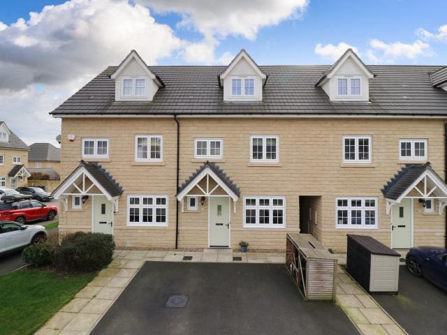 House at Weavers Close, Leeds