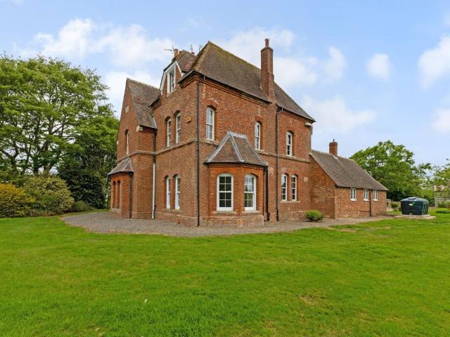 House at Weir Lane, Botolph Claydon