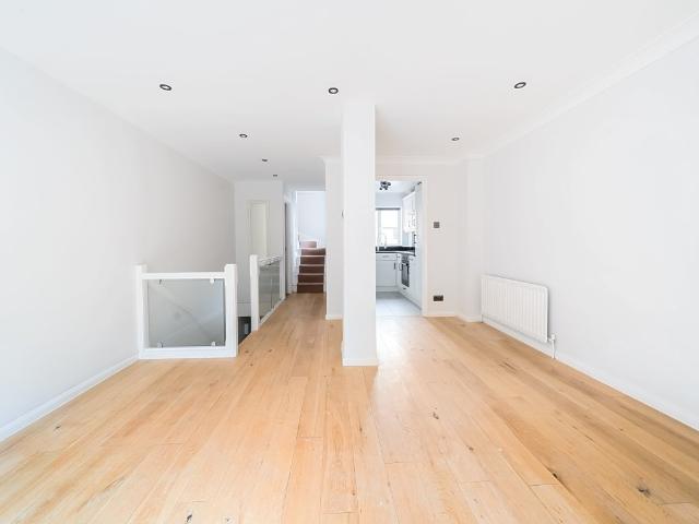 House at Welland Mews, Greater London