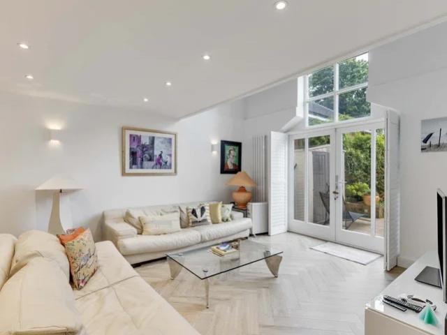 House at West Heath Road, Greater London