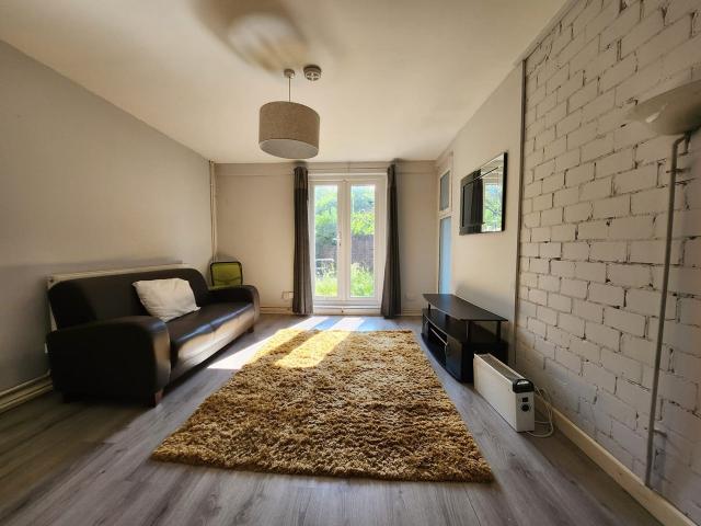 House at Wesley Close, Greater London