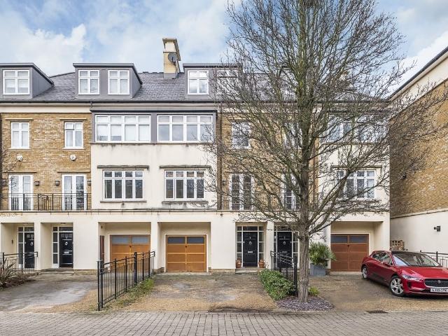 House at Whitcome Mews, Greater London