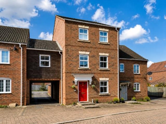 House at Whitgift Close, Basingstoke and Deane