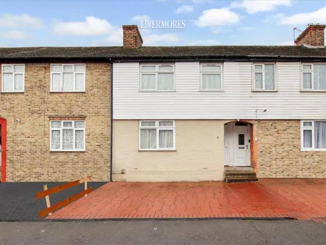 House at White Hill Road, Greater London