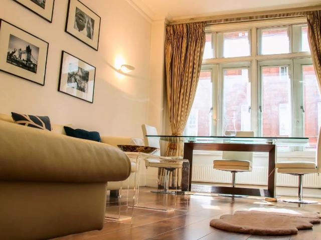 Apartment at Whitehall, City of Westminster
