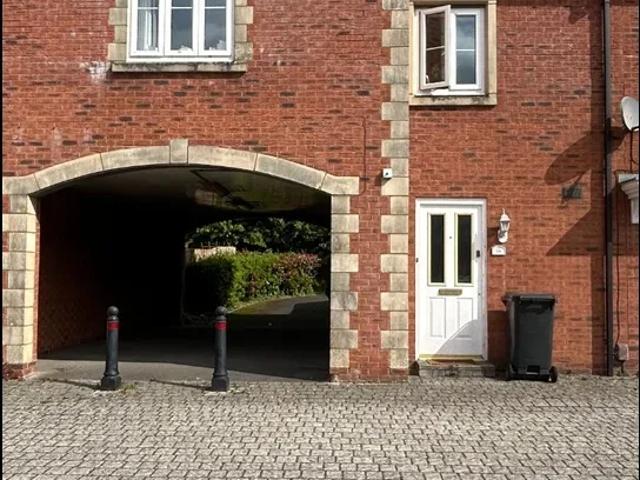 House at Whitworth Road, Swindon
