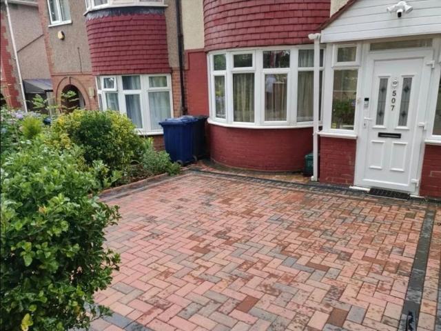 House at Whitton Avenue West, Greater London