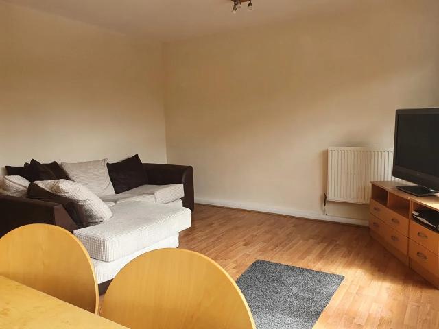 House at Whitton Walk, Greater London
