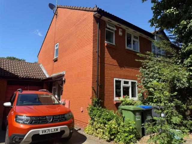 house at Whittington Close, Warwick