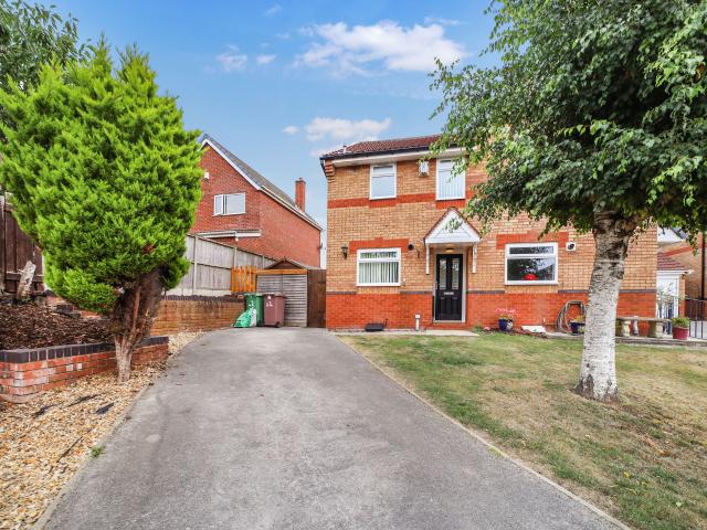 House at Whinchat Avenue, Newton le Willows
