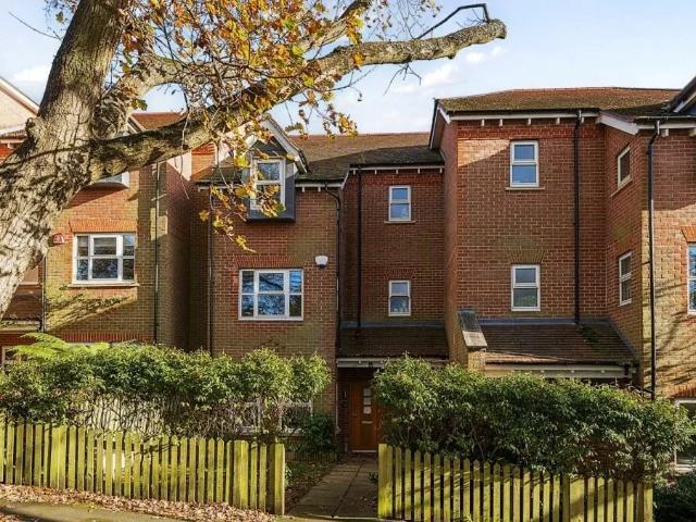 House at Wilkes Close, Greater London