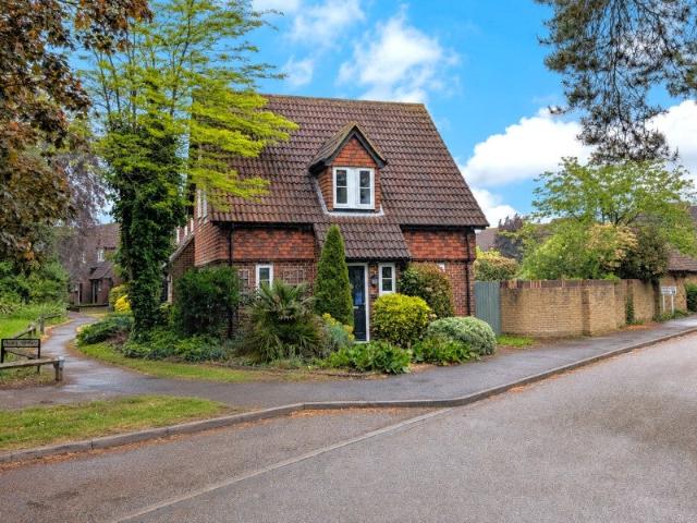 House at Willow Bank, Woking