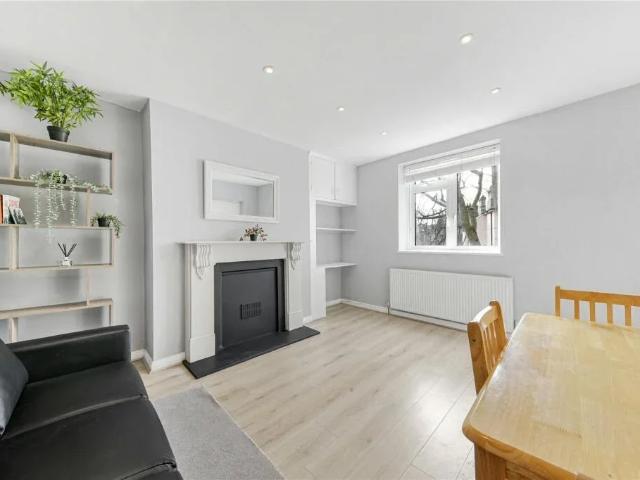 House at Willow Road, Greater London
