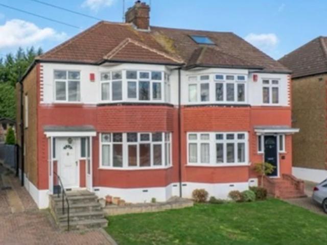 House at Willow Walk, Greater London