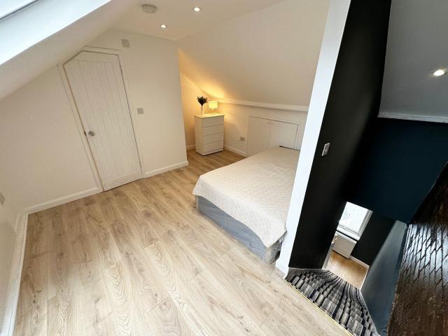 House at Willow Vale, Greater London