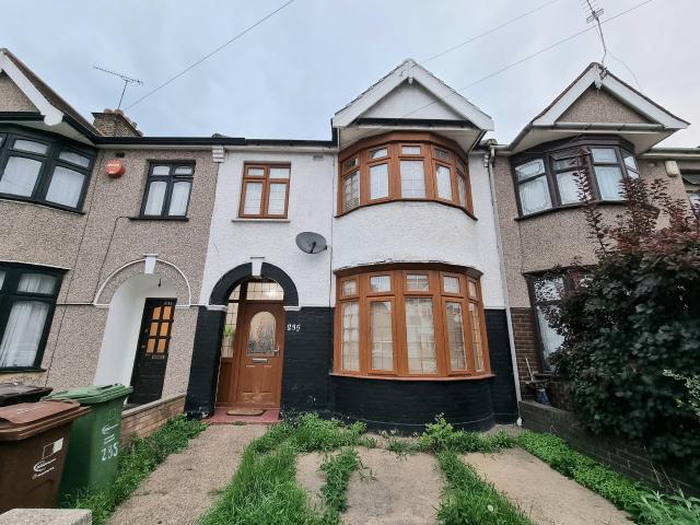 House at Wilmington Gardens, Greater London