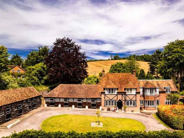 house at Wood Farm Stables, Stichens Green, RG8 9SU