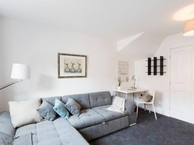 House at Woodcutter Close, Walsall