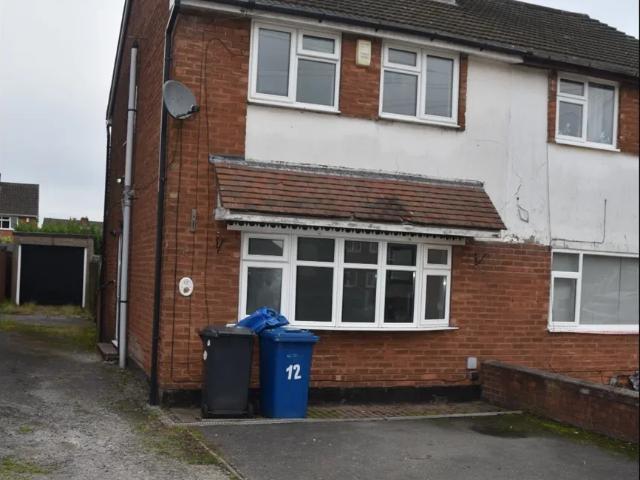 House at Woodford Crescent, Lichfield