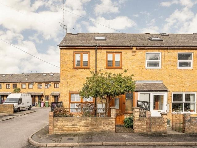 House at Woodseer Street, Greater London