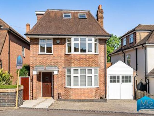 House at Woodville Road, Greater London