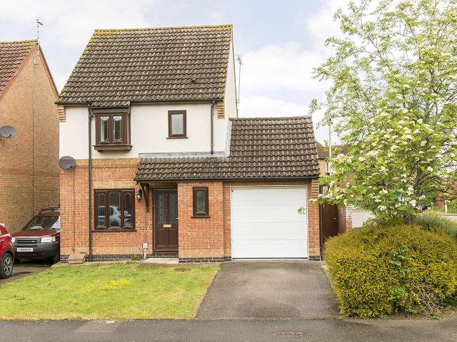 House at Woburn Close, Harborough