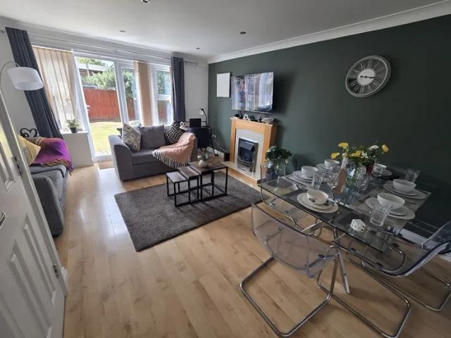 House at Wrenbury Drive, Wolverhampton