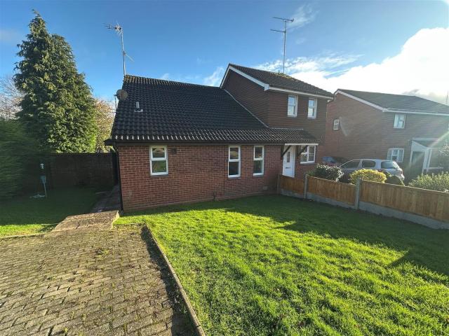 House at Yvonne Road, Redditch