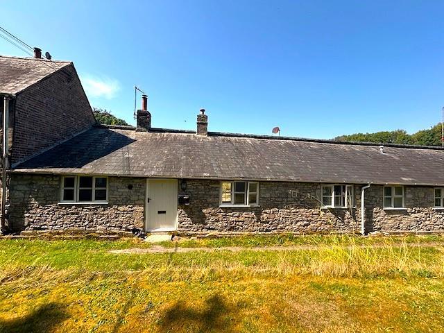 House at A352, West Stafford