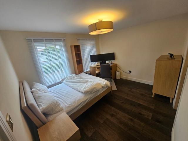 Room at Acacia Grove, Greater London