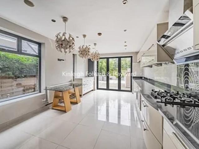 House at Acacia Road, Greater London