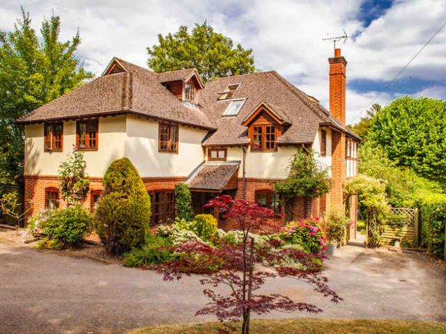 house at Acer Lodge, Streatley on Thames, RG8 9LA