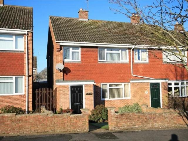 House at Aintree Close, Greenham