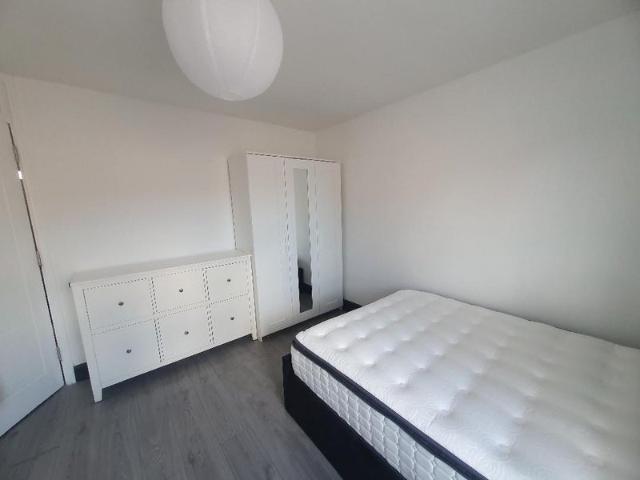 House at Albany Close, Greater London