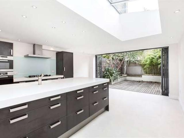 House at Alderville Road, Greater London