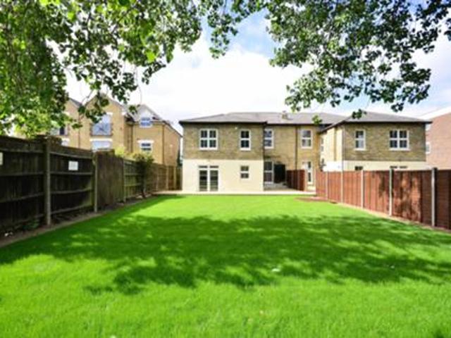 House at Alexandra Grove, Greater London