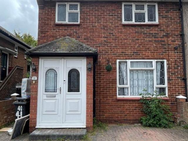 House at Alwen Grove, South Ockendon