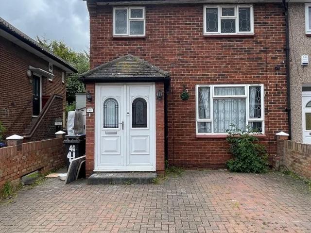 House at Alwen Grove, South Ockendon