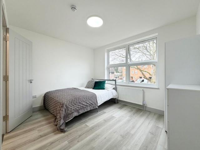 Room at Amhurst Road, Greater London